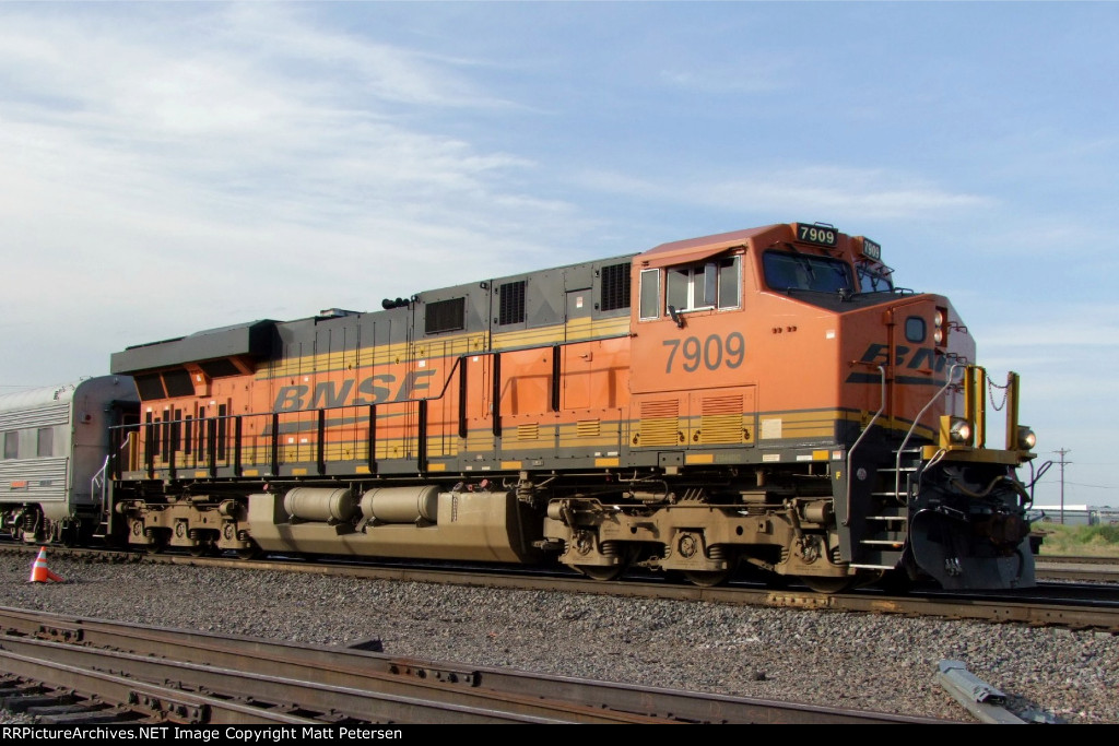 BNSF 7909